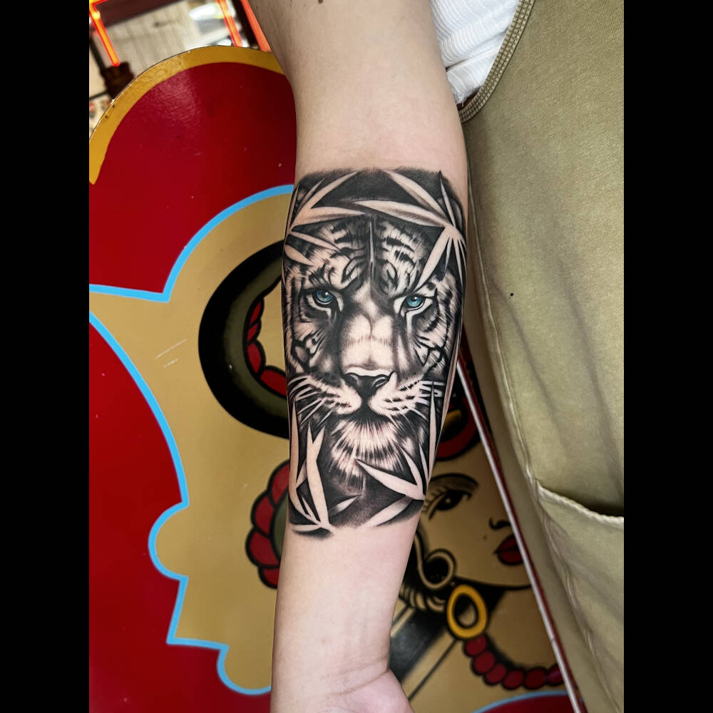 Sacred Art Tattoo Waikiki